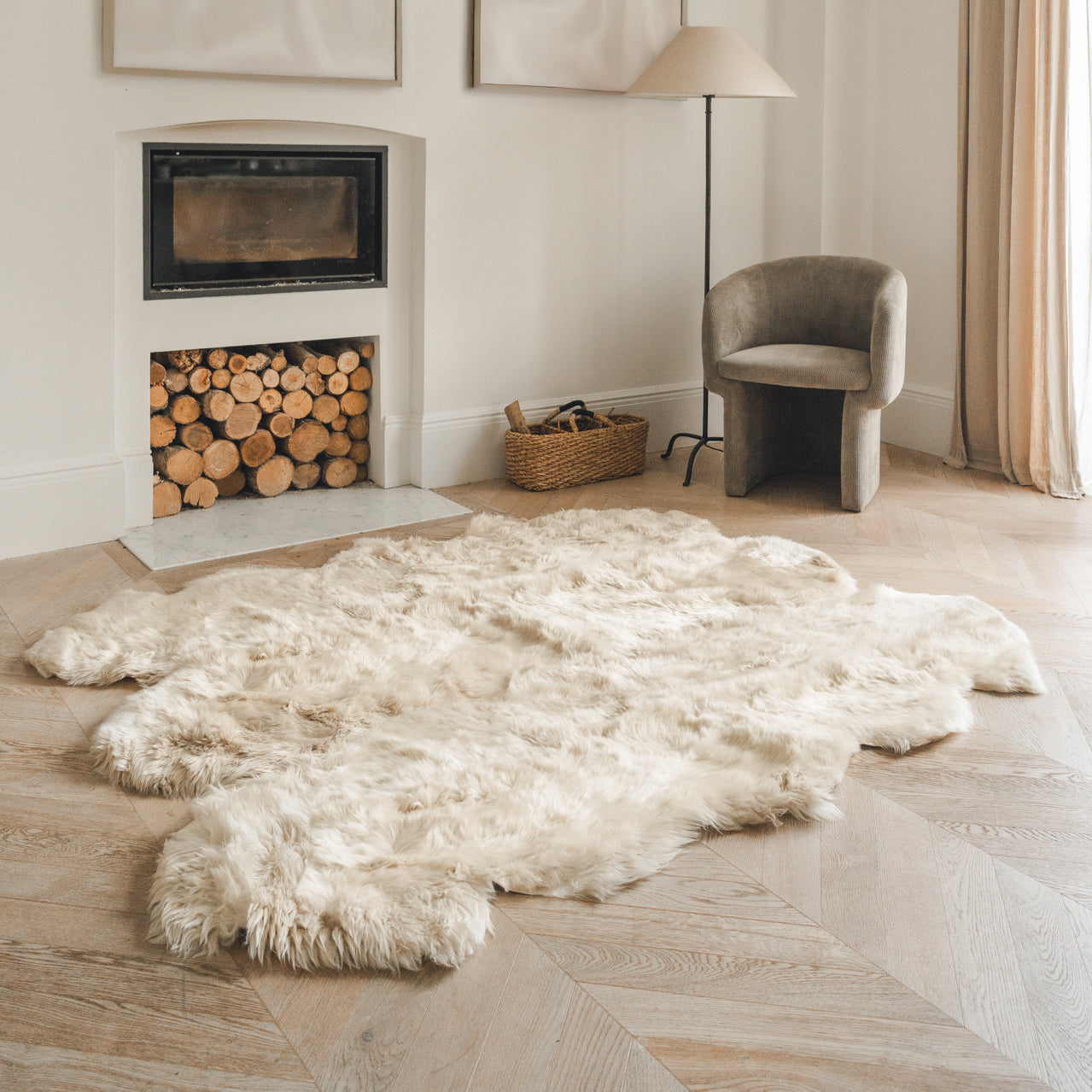 Sexto Sheepskin Rug - Cream – Hyde & Hare