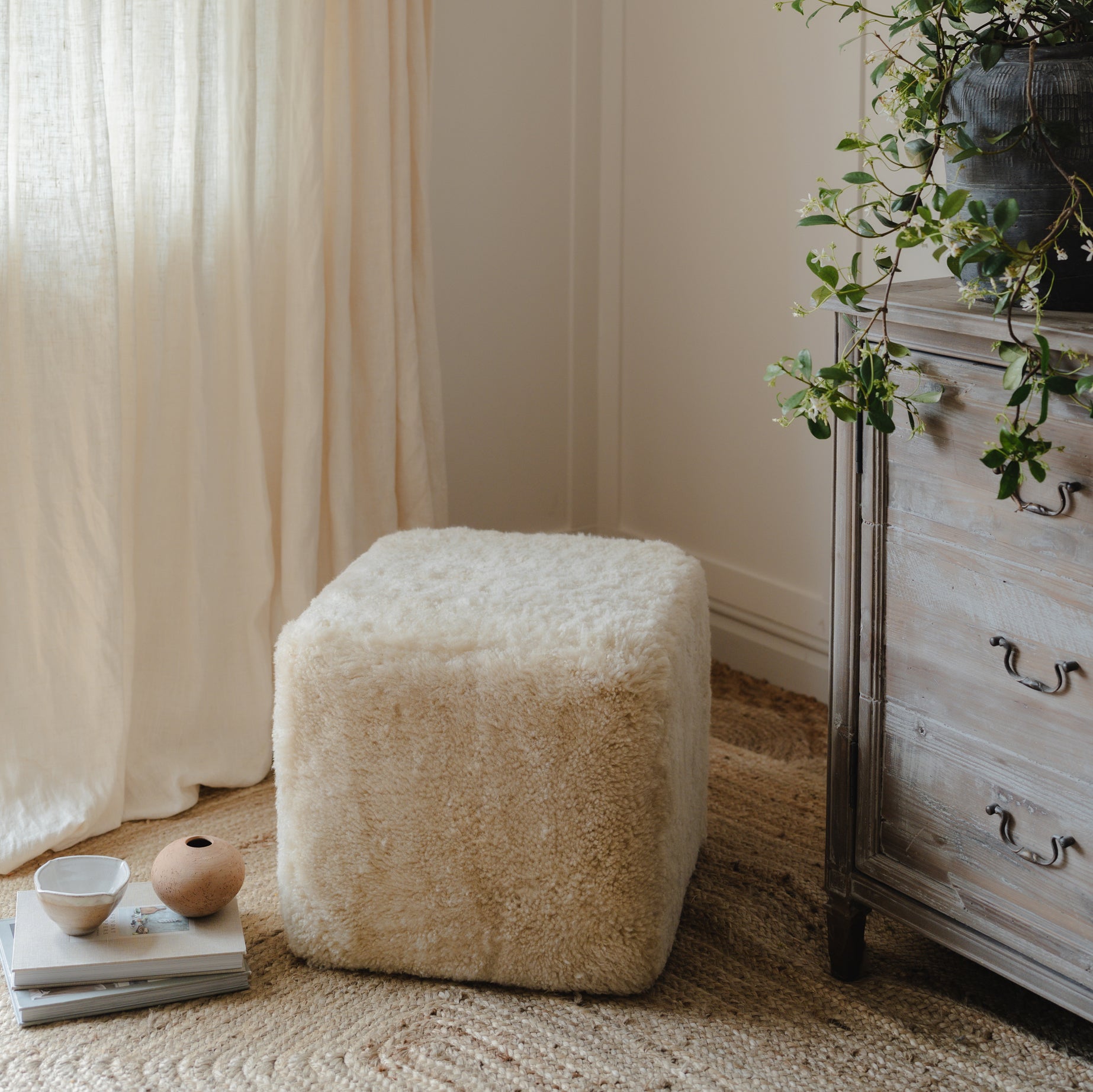 Shearling Pouffe - Cream – Hyde & Hare